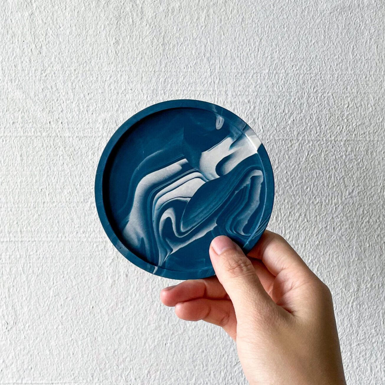Round Coaster (Marble) – Jhoou Studio